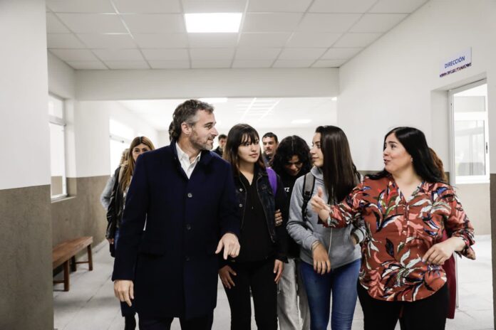 Nueva edificio de la secundaria N° 38: «Con la educación pública como ...